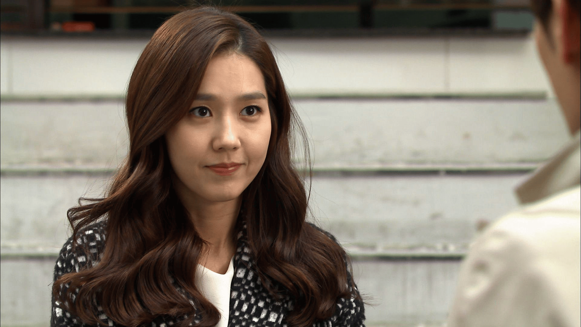 輝くロマンス - シーズン1 - 42話 (韓国・中国ドラマ) | 無料動画・見逃し配信を見るなら | ABEMA