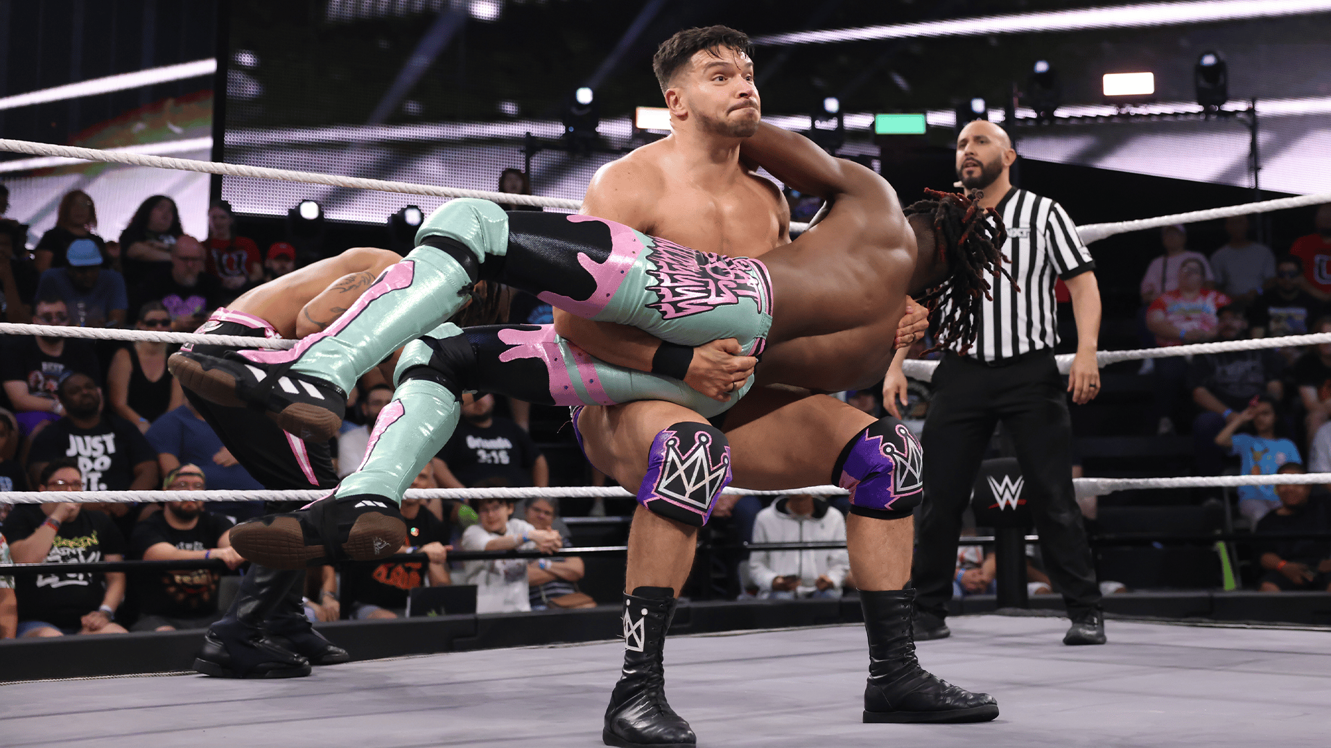 WWE NXT - 2024 - WWE NXT|ABEMA #53 NXT女子王座戦 ジュリア vs ロクサーヌ・ペレス (格闘) | 無料動画・見逃し配信を見るなら | ABEMA