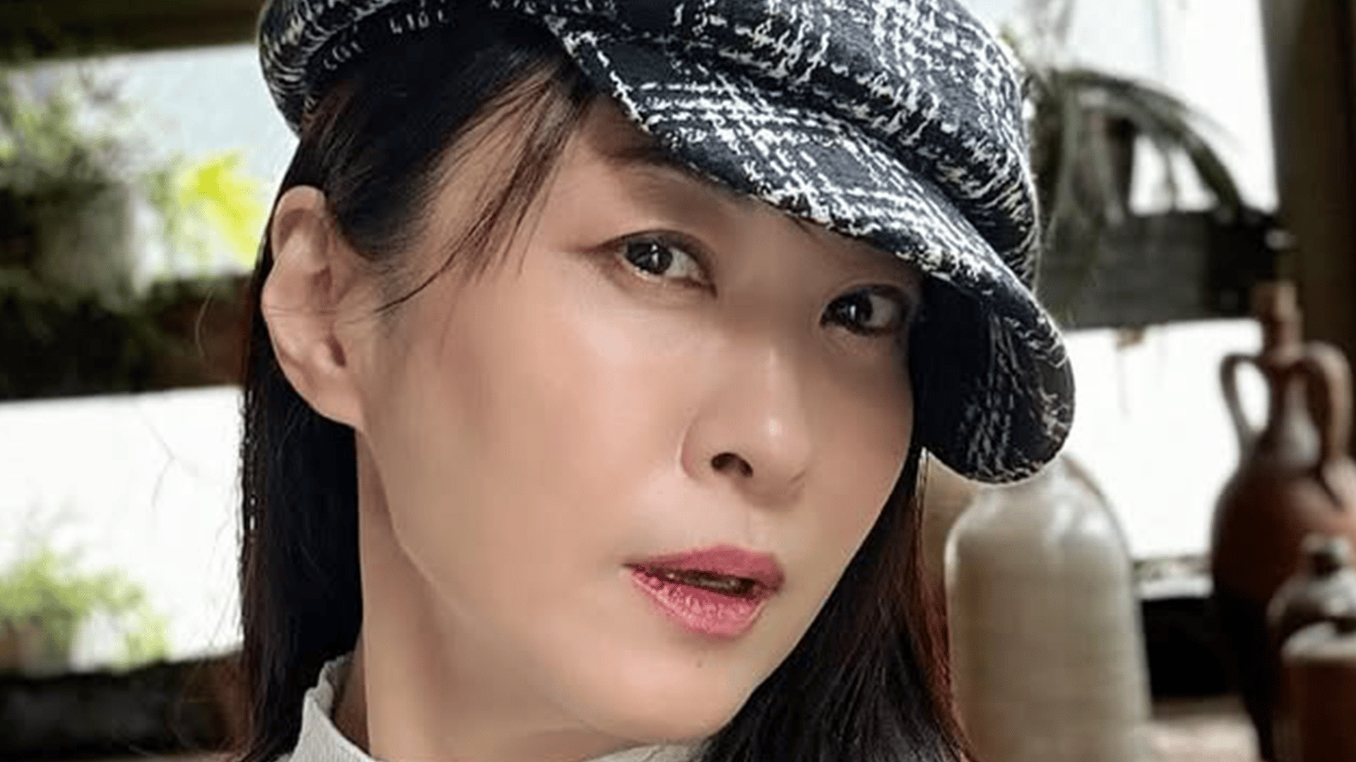 最高の熟女・沢地優佳(49)“生着替え”動画にファン大興奮「エロの塊！」「刺激的」 - ABEMAエンタメ - 話題のSNS (ニュース) | 無料動画・見逃し配信を見るなら | ABEMA