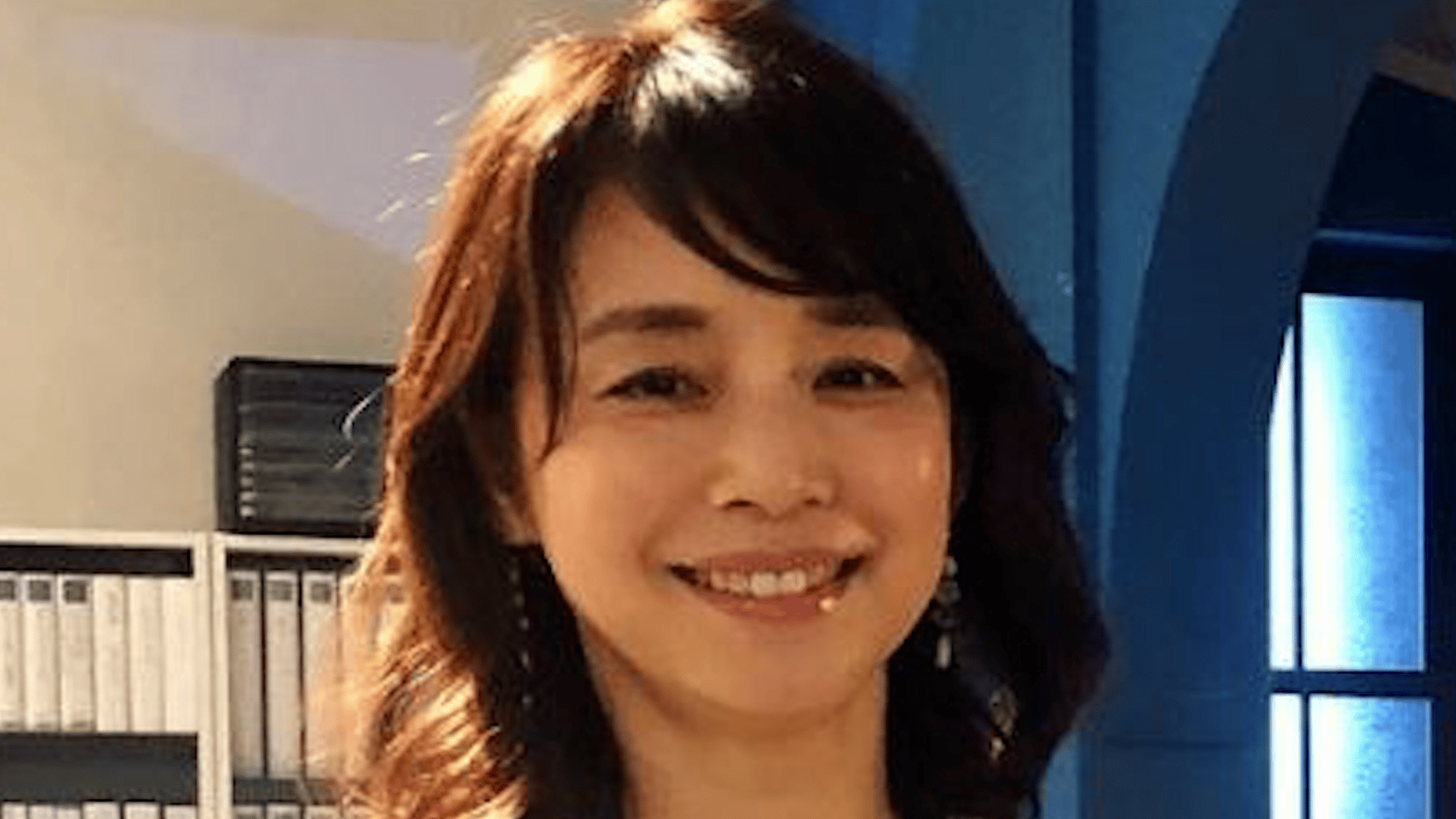 石田ゆり子(55)「すきなものはながーく着てます」春の初めの私服コレクション公開 - ABEMAエンタメ - 話題のSNS (ニュース) | 無料動画・見逃し配信を見るなら | ABEMA