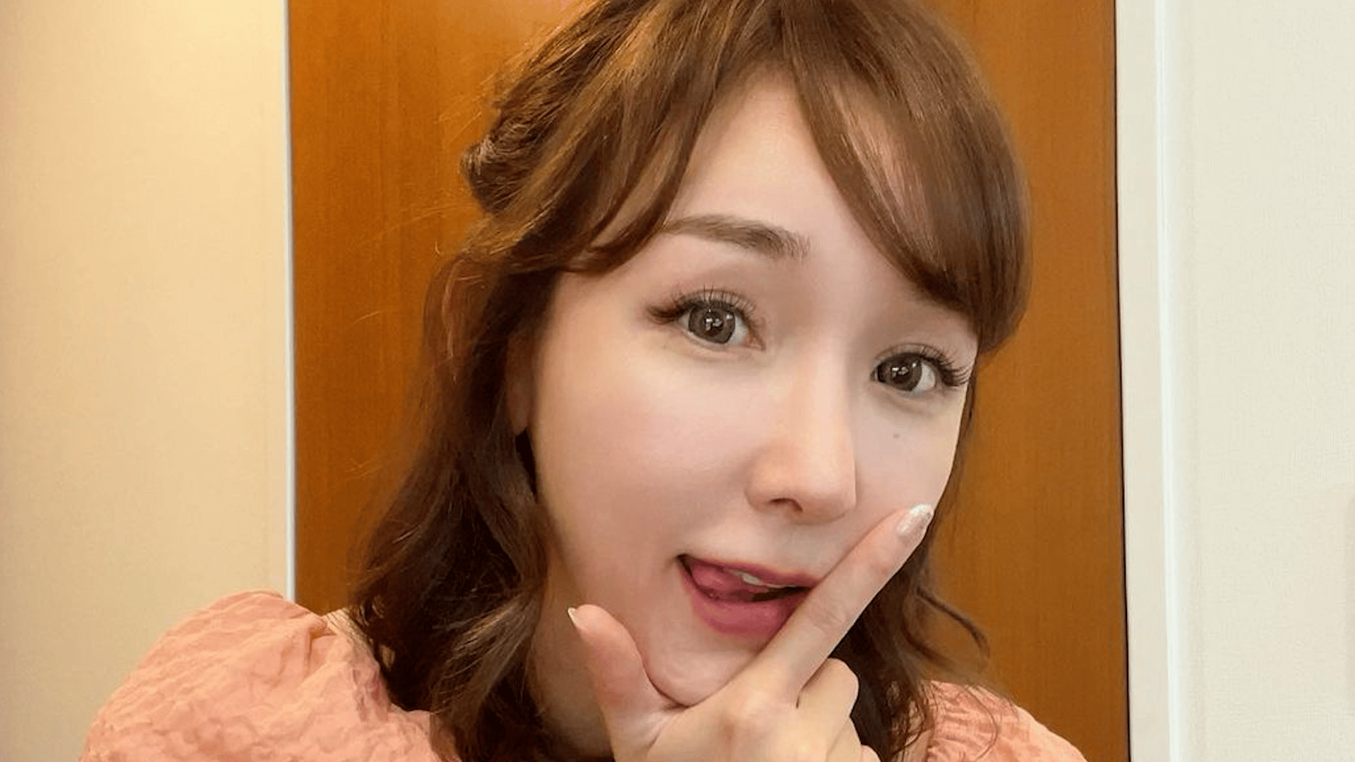 DAIGO(46) 外出先で妻・北川景子(38)との2ショット「夫婦で同じことしてるの尊い」「大好きなのがめっちゃ伝わる」 - ABEMAエンタメ - 話題のSNS (ニュース) | 無料動画 ...