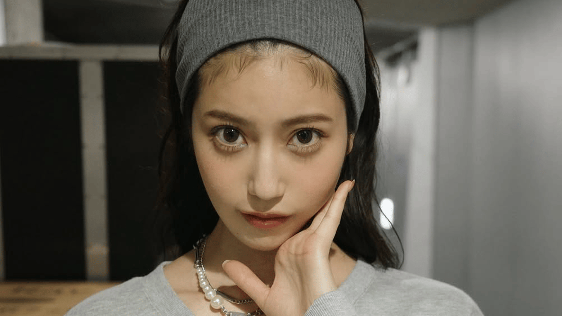 “令和の峰不二子”阿部なつき(25) スタイル際立つノースリーブニット姿に「別次元の美しさ」「恐るべし峰不二子」 - ABEMAエンタメ - 話題のSNS (ニュース) | 無料動画・見逃し ...