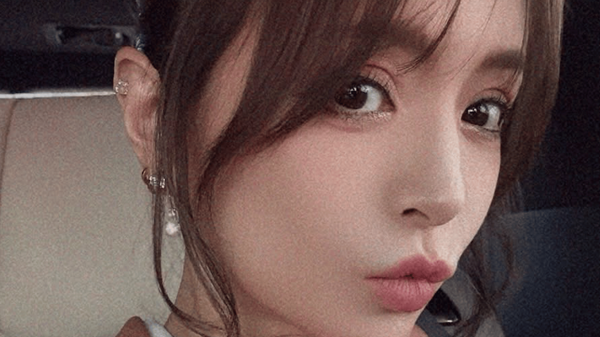 息子を公開し話題・浜崎あゆみ(46)おなか出しコーデの自撮り動画にファン「スタイルいい」「あゆちゃん可愛い」 - ABEMAエンタメ - 話題のSNS (ニュース) | 無料動画・見逃し配信を ...