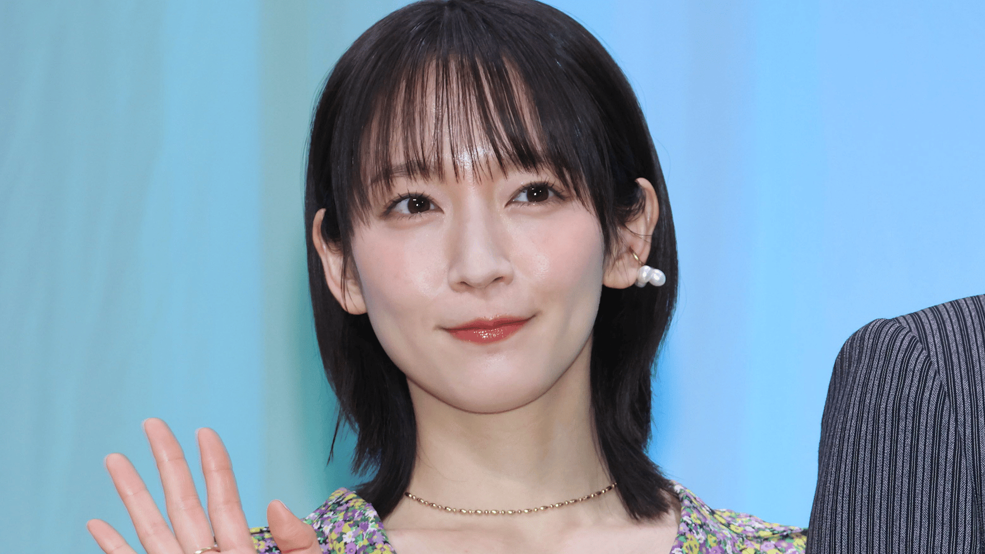 吉岡里帆(33) ビーチでの無防備なプライベートショットに多くの反響「ほんまにキュート」 - ABEMAエンタメ - 話題のSNS (ニュース ...